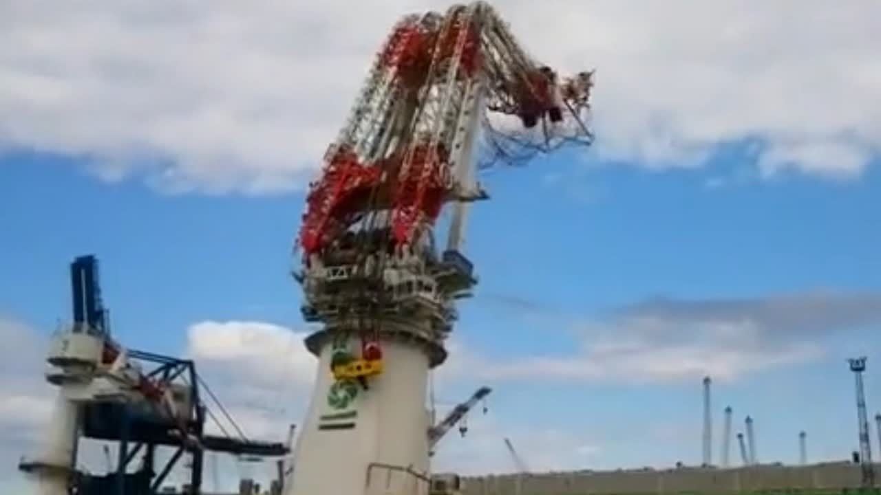 巨亏!全球最大吨位风电安装船吊臂拦腰折断,损失1亿欧元