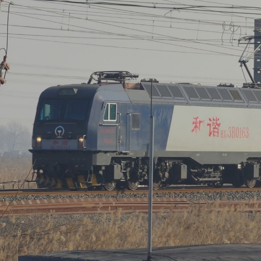 津山线的HXD2 