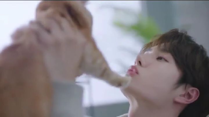 护肤品都找王一博代言了,给女明星留条活路吧!