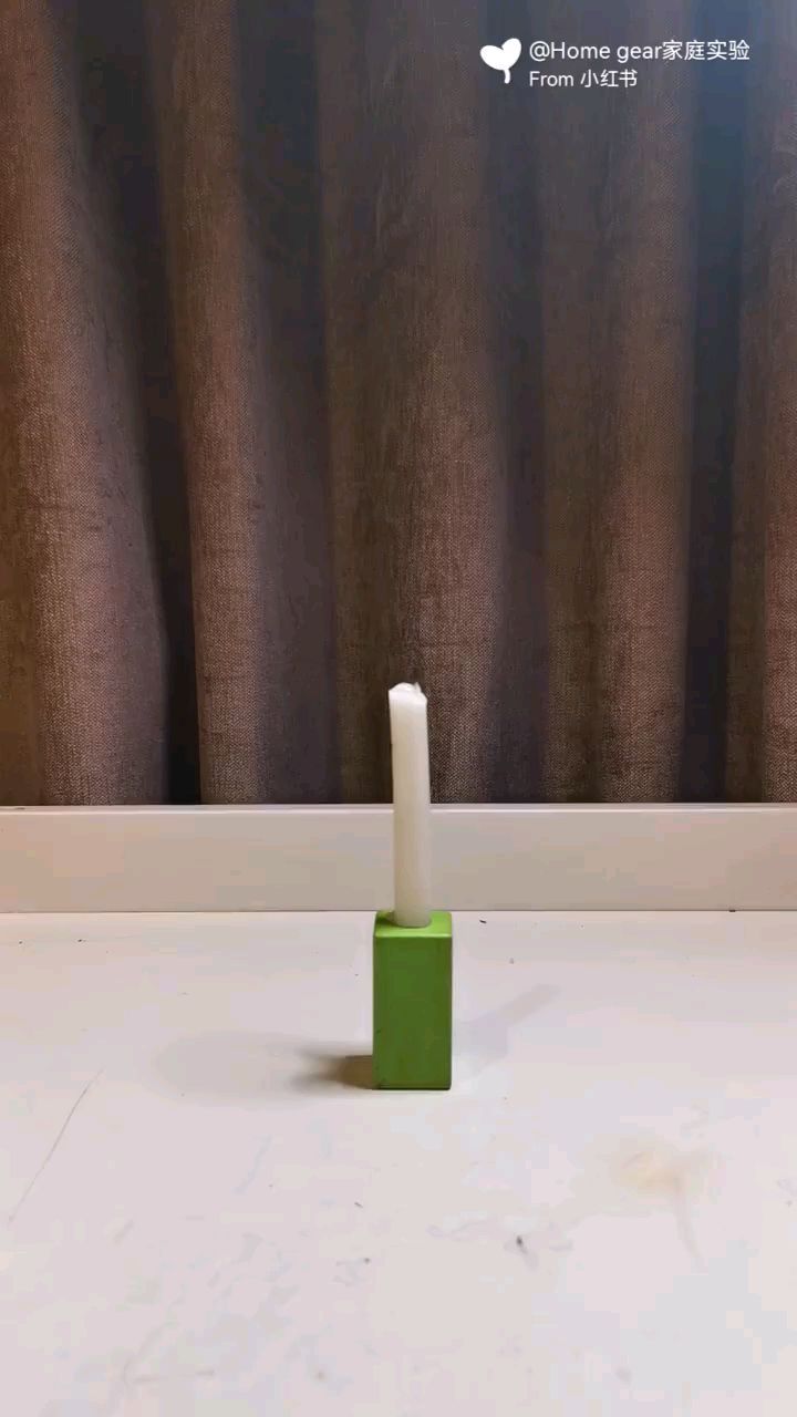 理科生:风的形成实验 ,文科生:好懂事的火苗,怕烧到瓶子