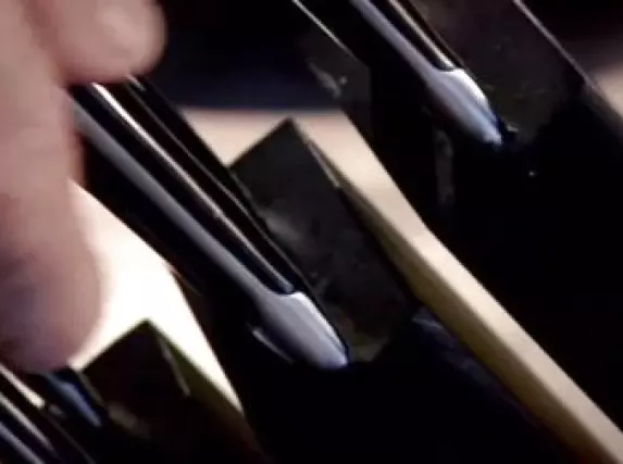 戈登·拉姆齐教你如何使用磨刀棒