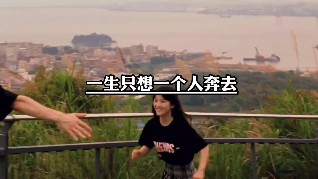 当年QQ火了,成就了多少爱情,后来微信火了,拆散了多少婚姻。以前六...