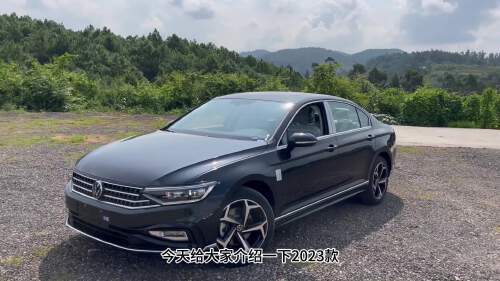 今天给大家介绍23款迈腾280领先,除了动力弱点,其他没毛病