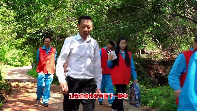 跟随领导慰问村里老人,过了一个最有意义的青年节3729