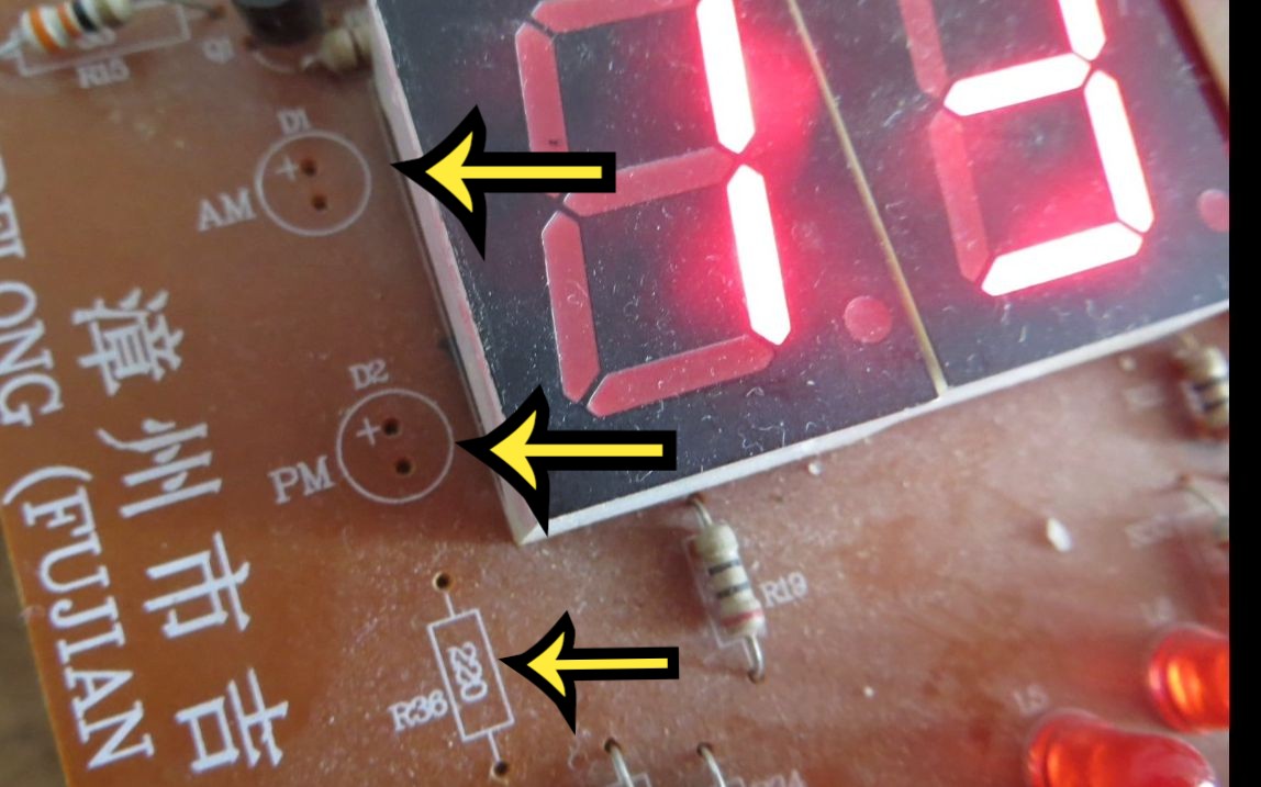 给万年历增加了几个元件,居然变成了12小时制