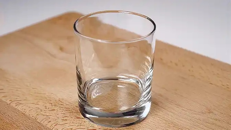 玻璃杯与陶瓷杯:饮水容器安全性与使用考量