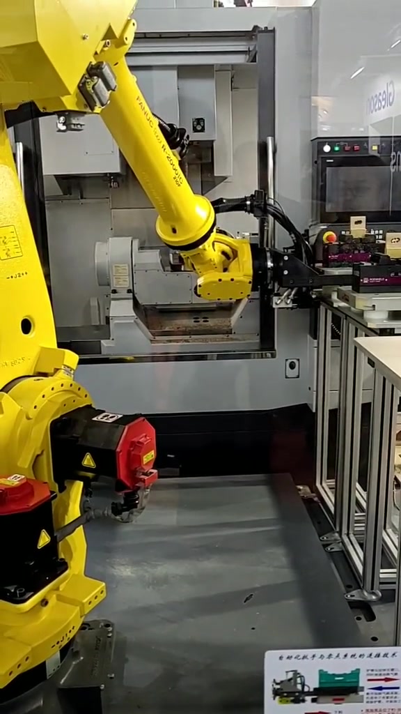 瑞士双主轴卧式加工中心老外的设计理念永远无法揣 公众号“星航UG...