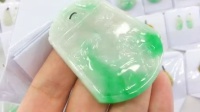 宋都珠宝!天然老坑A货冰糯种阳绿翡翠双面挂件吊坠带证书视频Y6