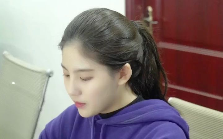 有些主动只是不自信的表现,年轻又努力的我们不畏惧这些