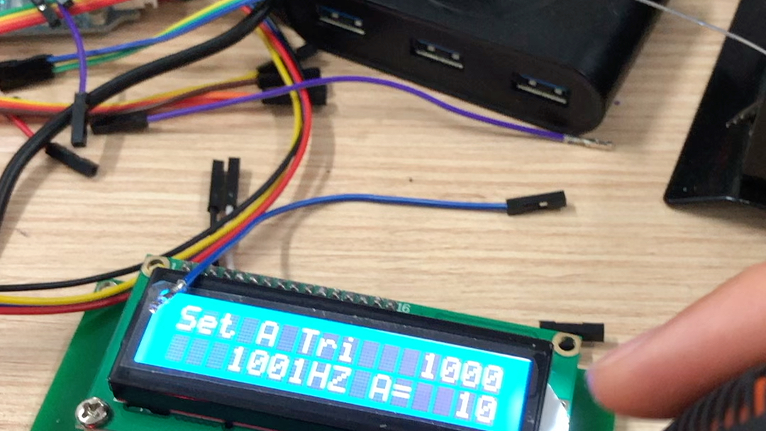 基于单片机的信号发生器