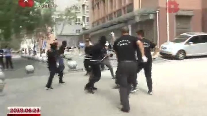 加强校园安保 反恐演练提升应急处置能力