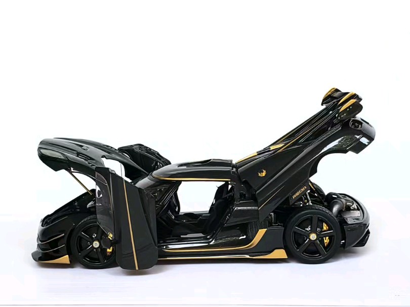 autoart科尼塞克one1改装金凤凰。1比18汽车模型升级改装贴碳,升级...