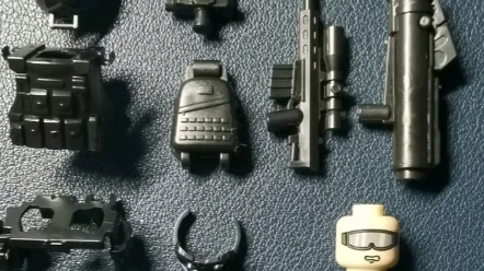 兼容乐高特种兵积木人仔,配备可发射火箭炮