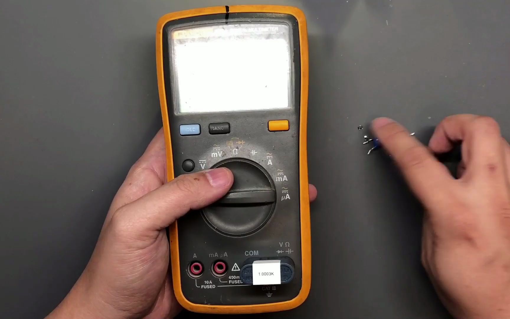 测高压烧了一片,福禄克15b+电阻档故障维修