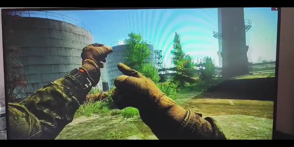 服务器连接中断,再次连接上去后就变成这样了!官方透视,但什么都干不...