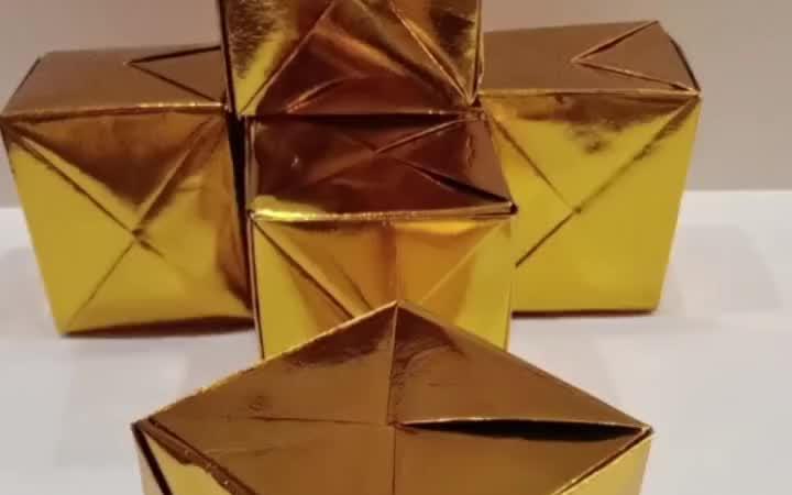 今天分享一款方锭的折法教程,也叫阴锭。当然各地的叫法也都不一样!