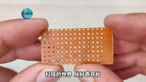 2个三极管制作3.7V工频逆变器,电路非常简单,轻松驱动220VLED灯