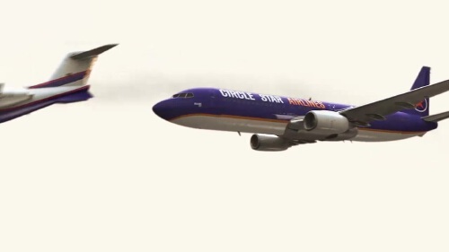 两架满载的客机高空大战,堪比神剧