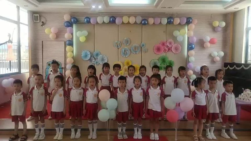 幼儿园毕业诗歌,你第一次读的时候好有感情