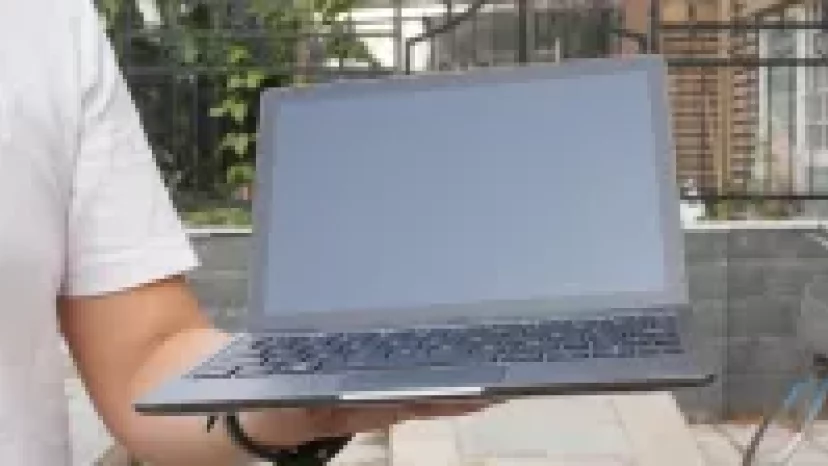 世界最小超极本拆解,这么小的机身内部设计是什么样的?