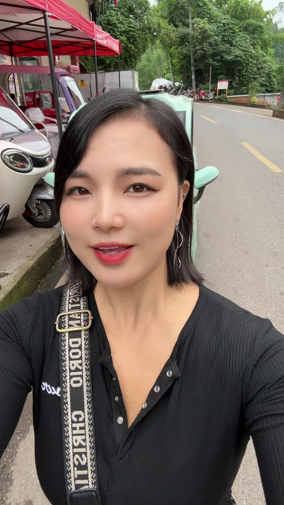 这款宗申 皮卡型 电动三轮车 真的太实用啦 要颜值有颜值 要动力有...