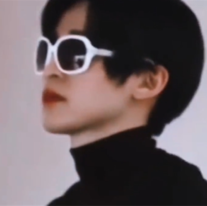 买块豆腐砸狗头 