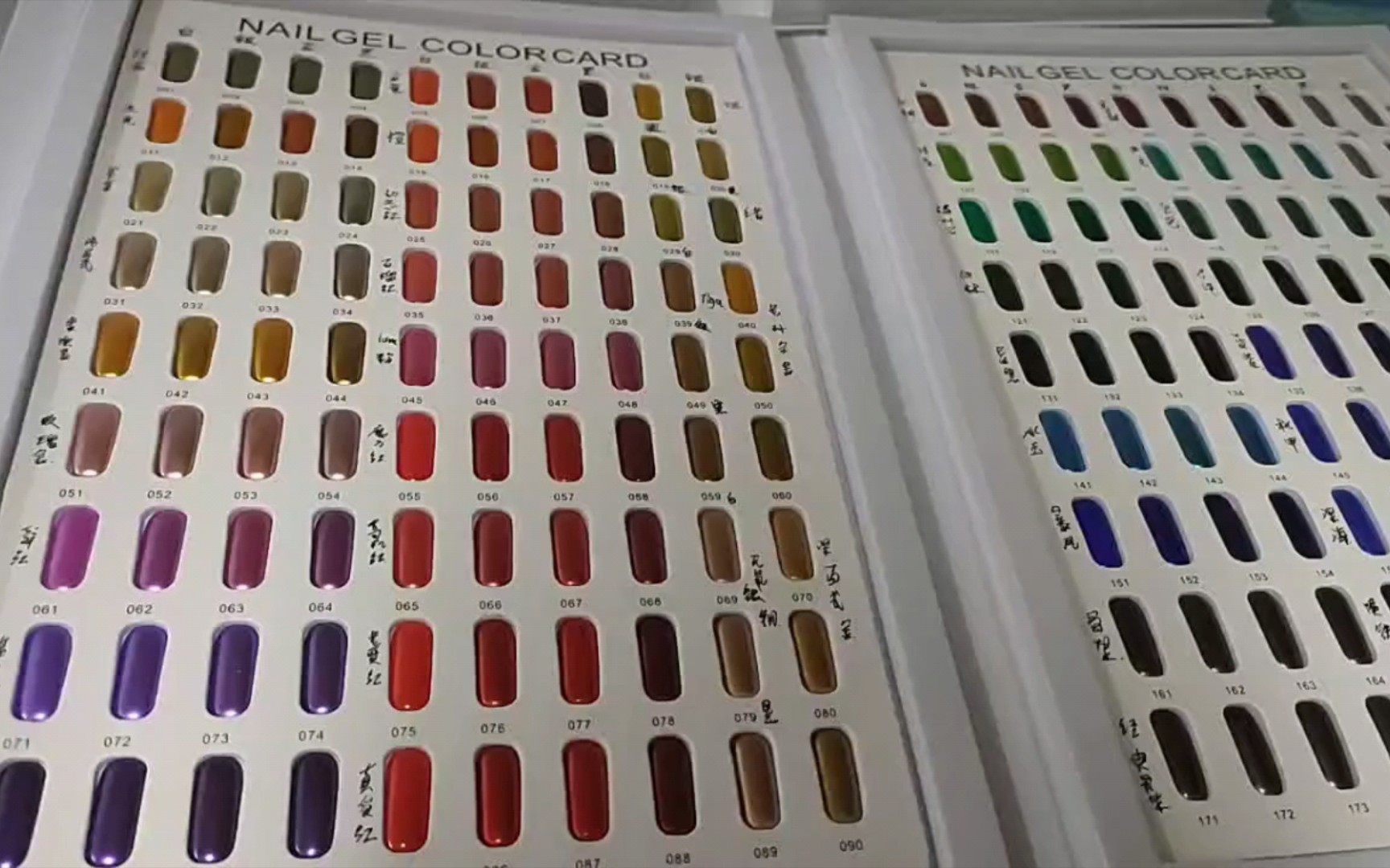 ...常用金属色,白、银、金、黑四底色试色,具体详情可参考动态,关键词...