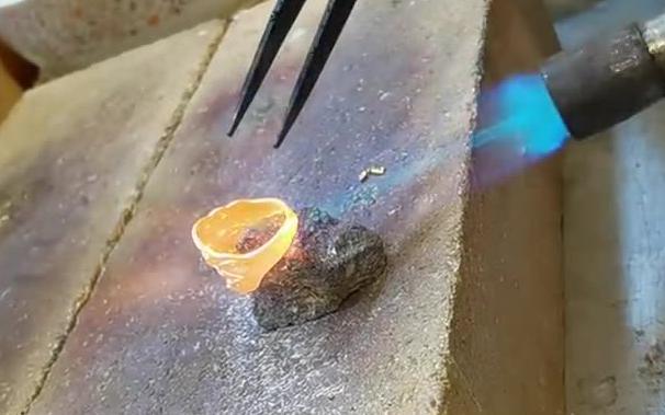 一款复古民族风“流金岁月”倒模花戒,制作过程,勾起您多年前的打金...