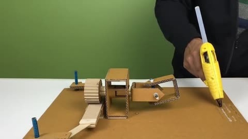 如何用纸板制作汽车转向机构模型