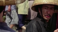 A计划:小伙和接头人对暗号,上了船看外面并记下位置!2.胖子躲在胶桶...