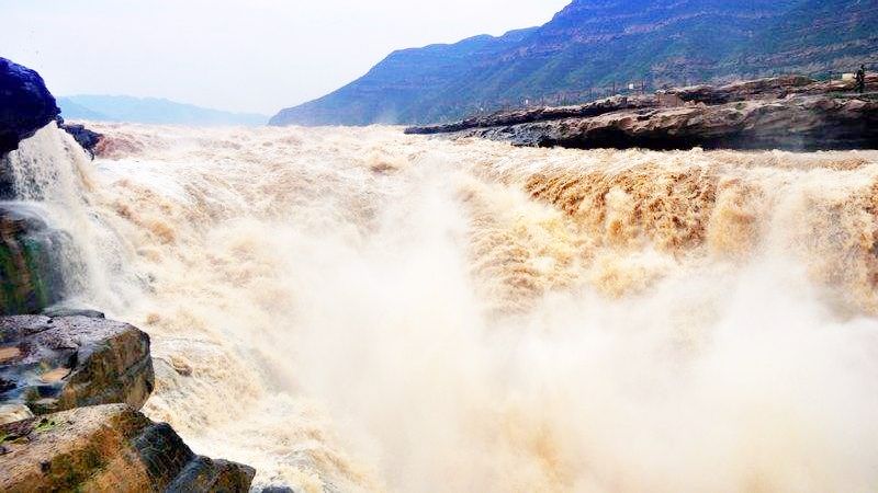 杨洪基-黄河颂,一曲黄河颂,唱进炎黄子孙的心坎里!超级好听!