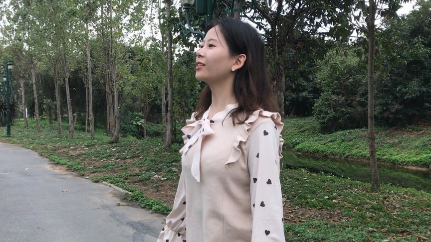 优美的金曲!凤凰传奇一首《荷塘月色》歌词太美了,迷人的歌声