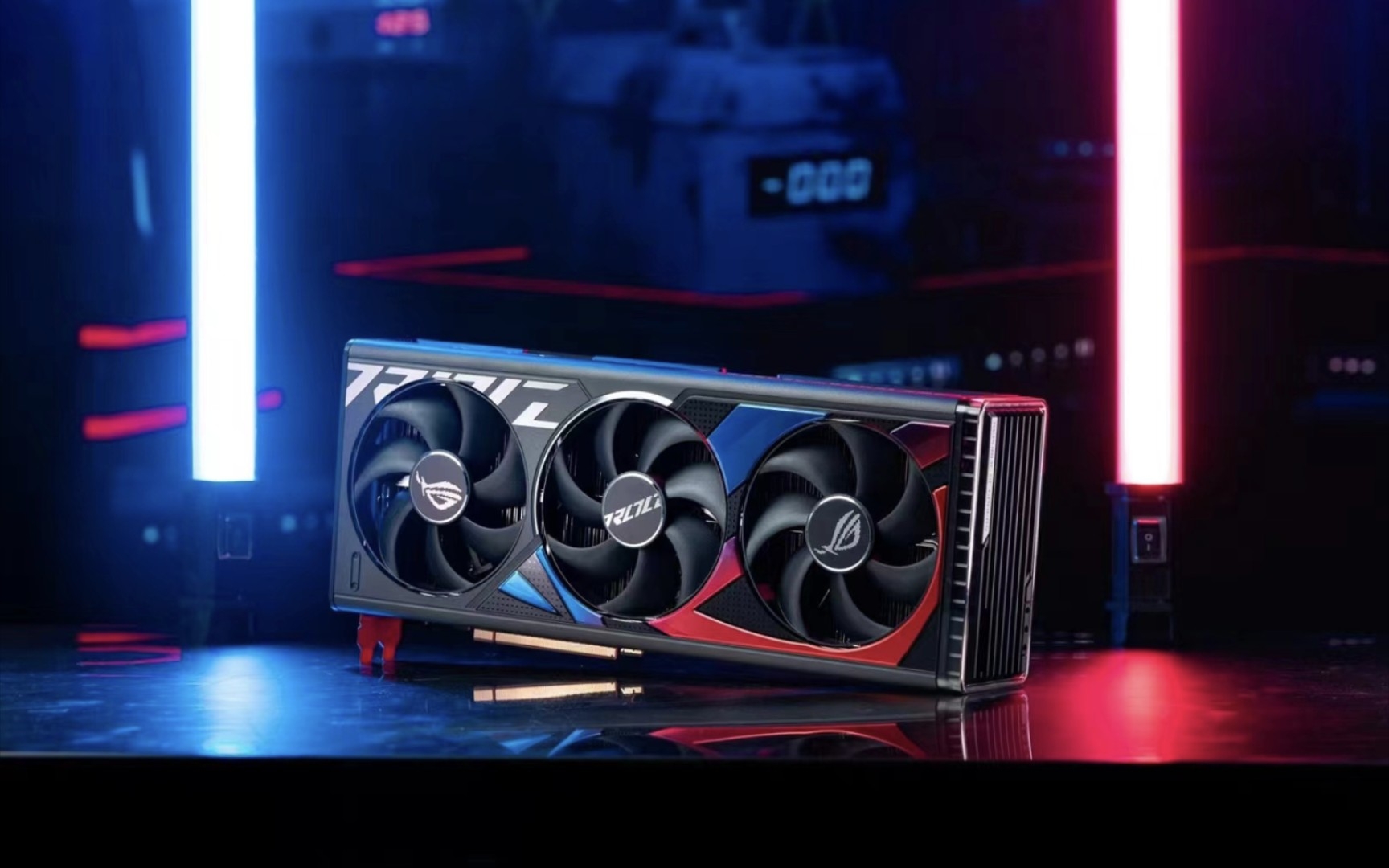 华硕 RTX 4090 显卡价格公布:猛禽售价 15999 元