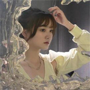 小张起不了早