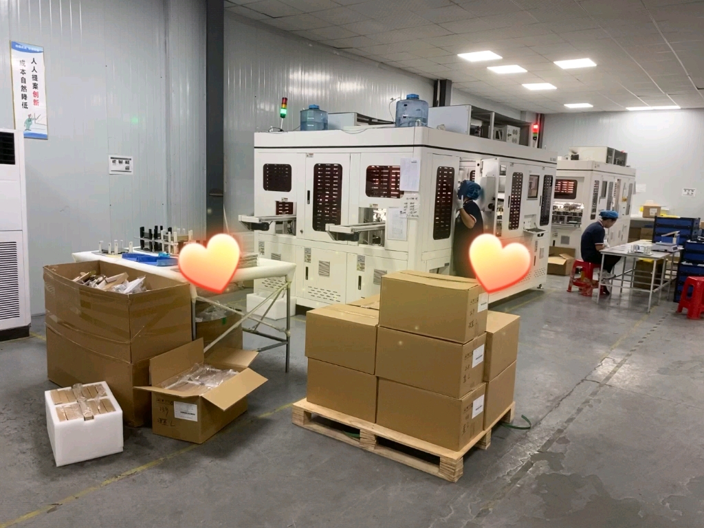 实拍工厂,光伏组件生产线