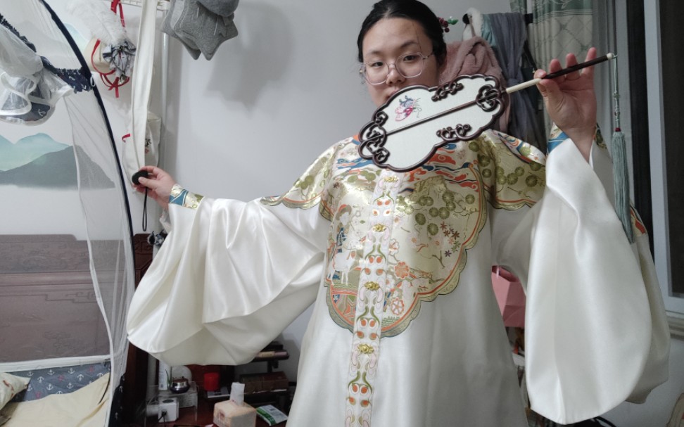 ...对襟琵琶袖短袄 织金纱 绵羊太子 芝士奶油色 XL码 很可爱百搭的一件