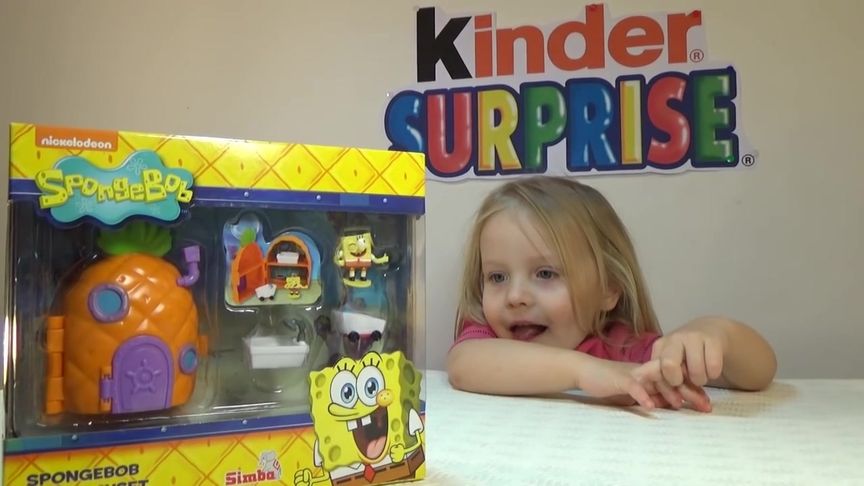 亲子互动,爸爸带小萝莉玩海绵宝宝玩具,好好玩呀