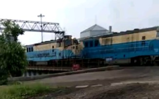 过海列车下轮渡(Z385长春-三亚)