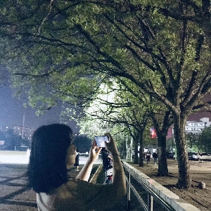 月亮不会眨眼睛l 