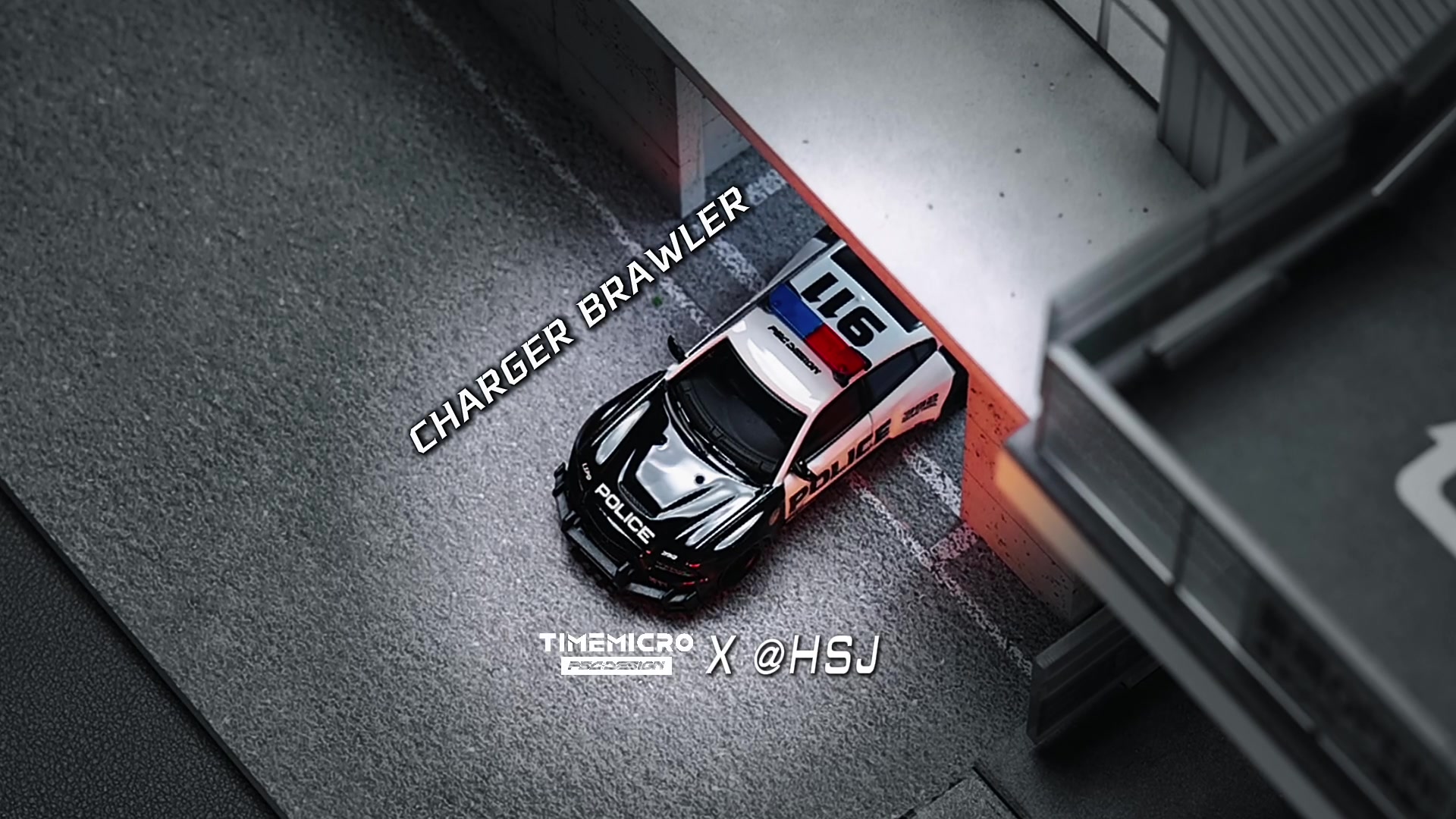 第一次开箱警车类的车模,漆面质感真不错呀 #男人的玩具 #小比例车模 ...