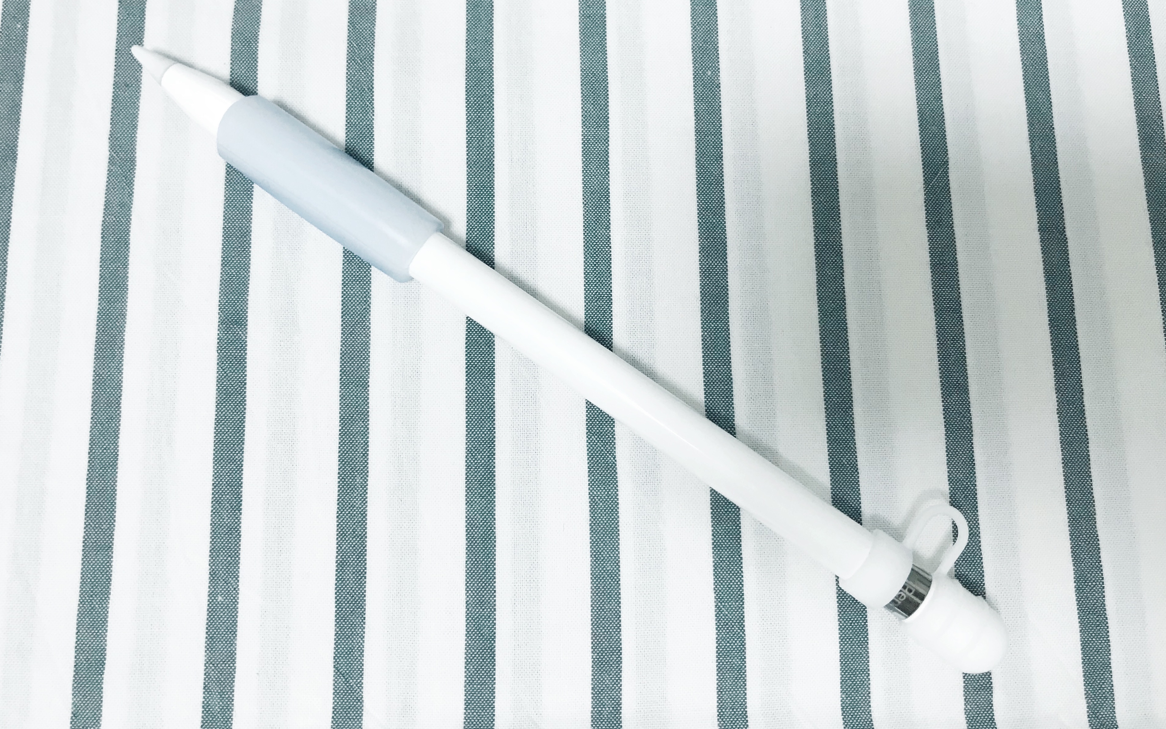 apple pencil在iPad2018上声音太大?自制-笔尖小改造方法-不完整测评/...