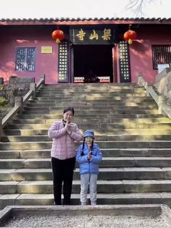 西当太白有鸟道,可以横绝峨眉巅!死渡阴平三千士,明换阿斗献城池!蜀道...