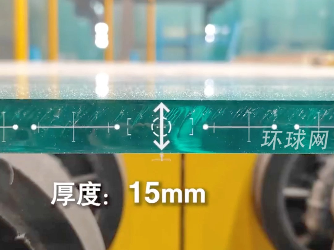 长达8层楼!世界最大超白单片玻璃成功下线