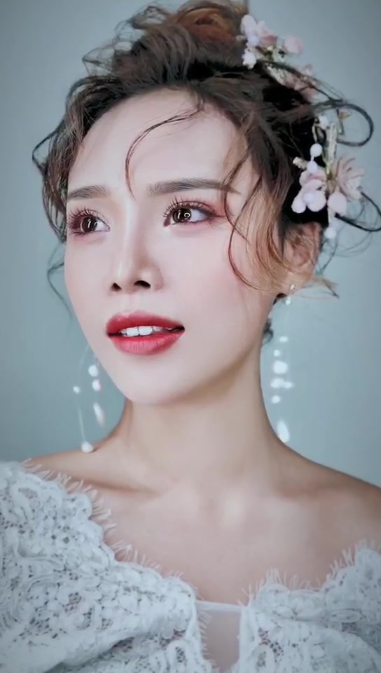 准新娘化妆后变化有多大?惊呆了!