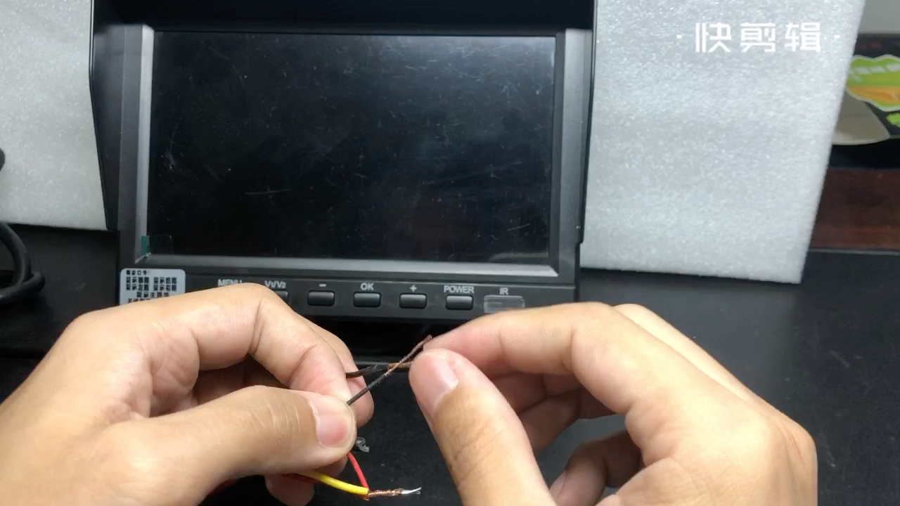 货车挂车行车记录仪接线安装方式