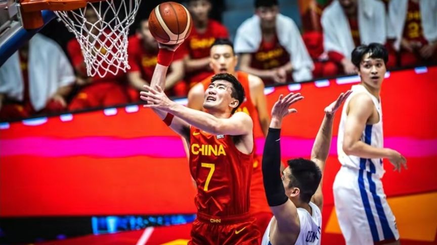 真正直播!中国男篮大胜省队15分,好的开始加油后面的比赛拼命吧