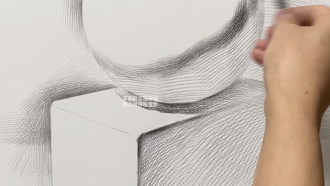 第1集:两分钟教你画好素描几何体球体与长方体 #朱启鹏素描静物 #...