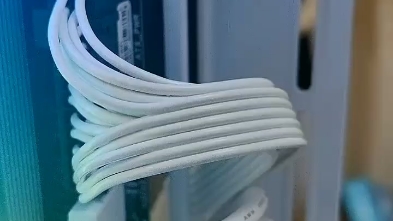 新买的b760 小吹雪 主板自检灯一个不亮 麻了