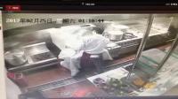 某酒店厨房着火视屏