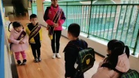 巩固一日标准化流程第一阶段__入园 班级门口接待和物品整理